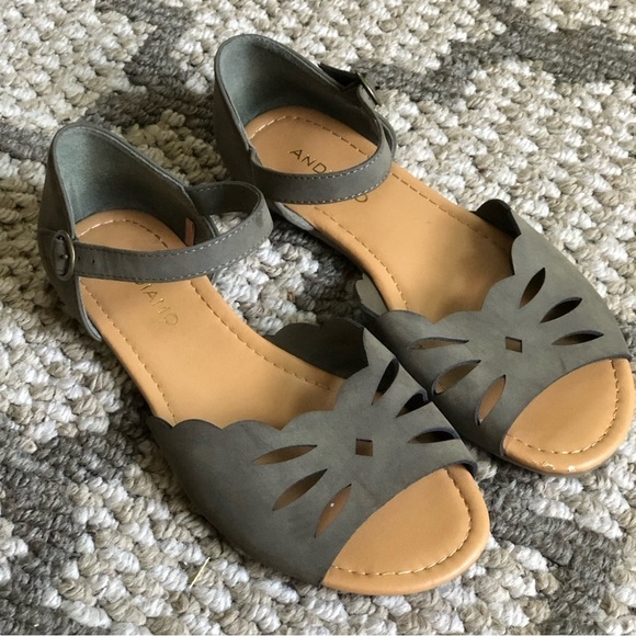 Shoes | Andiamo Sandals Size 8 | Poshmark